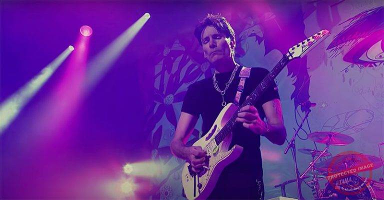 25 Best Electric Guitar Players Of All Time - Guitar Aficionado